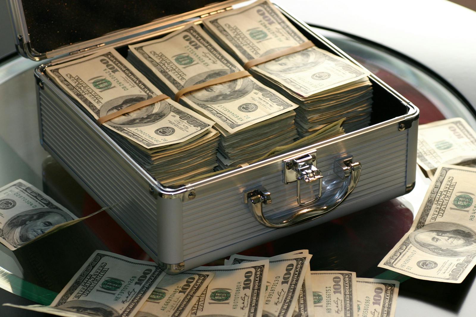 Can You Build a House with Cash? The Real Costs and Benefits ...